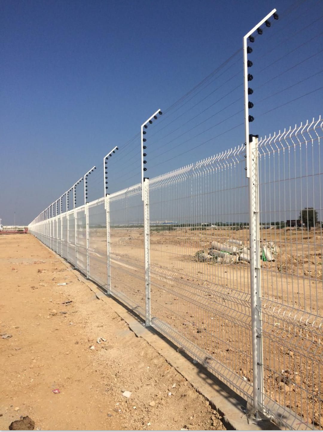 Metal Chain Link Fence in Ahmedabad | Manish Fencing